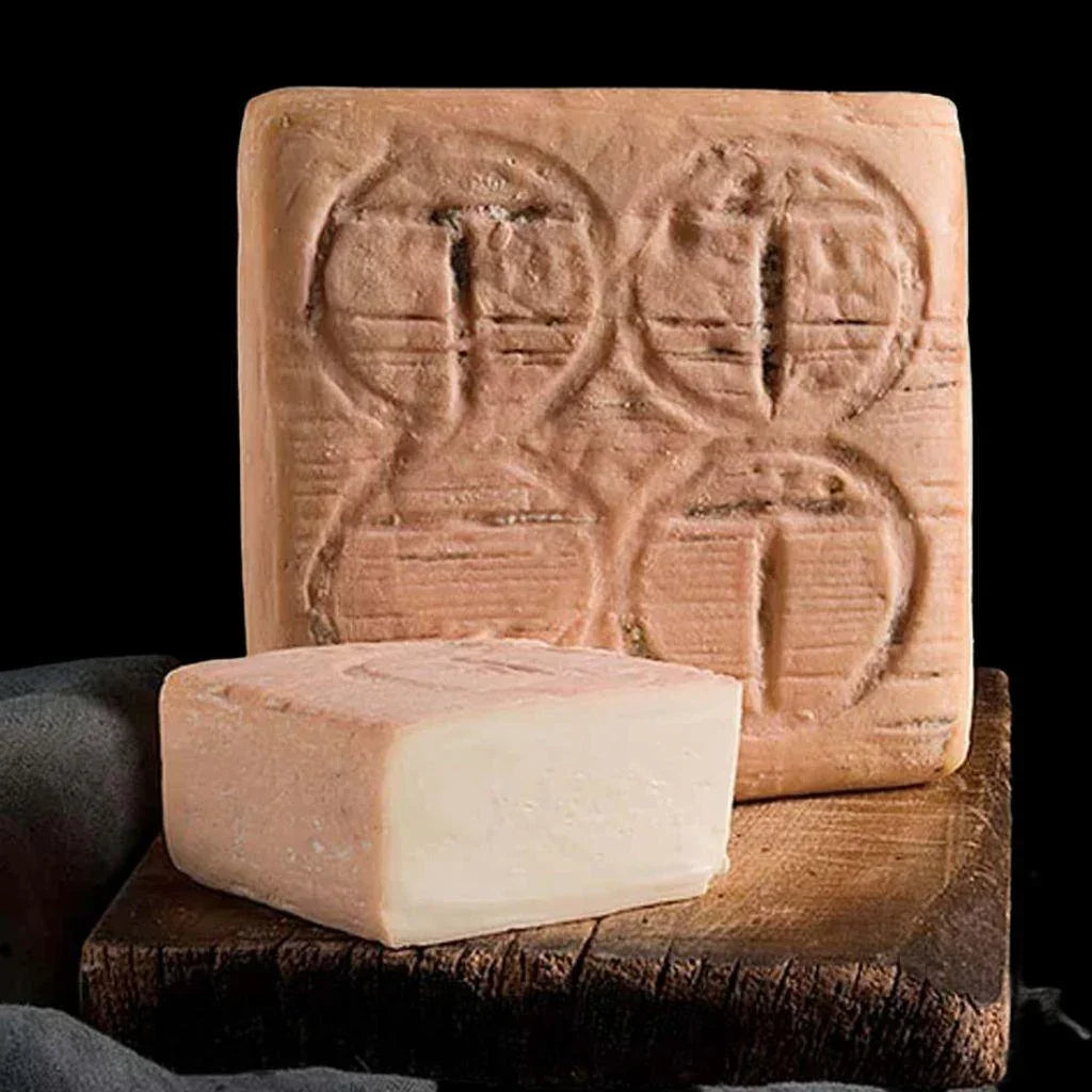 Taleggio fromage de tradition lombarde AOP - Fromagerie du Château